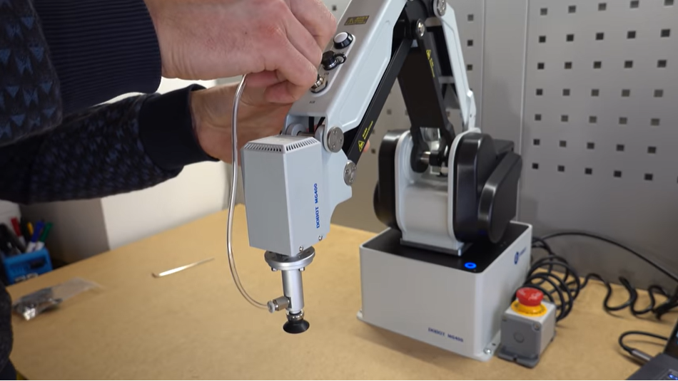 News: critical points of installing DOBOT robotic arms using the MG400 collaborative robot
